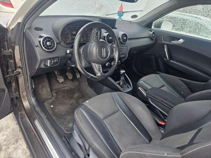 Brūns Audi A1 2012 Viļņa, ar dzinēja tilpumu 1.60 L un nobraukumu 250 tūkst. km par 4500 €, foto 6 vietnē AUTOMOTO.COM.LV