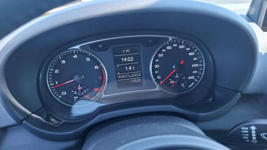Brown Audi A1 2012 in Kaunas, with an engine capacity of 1.20 L and mileage of 160 thousand km for 5650 €, photo 16 on AUTOMOTO.COM.LV