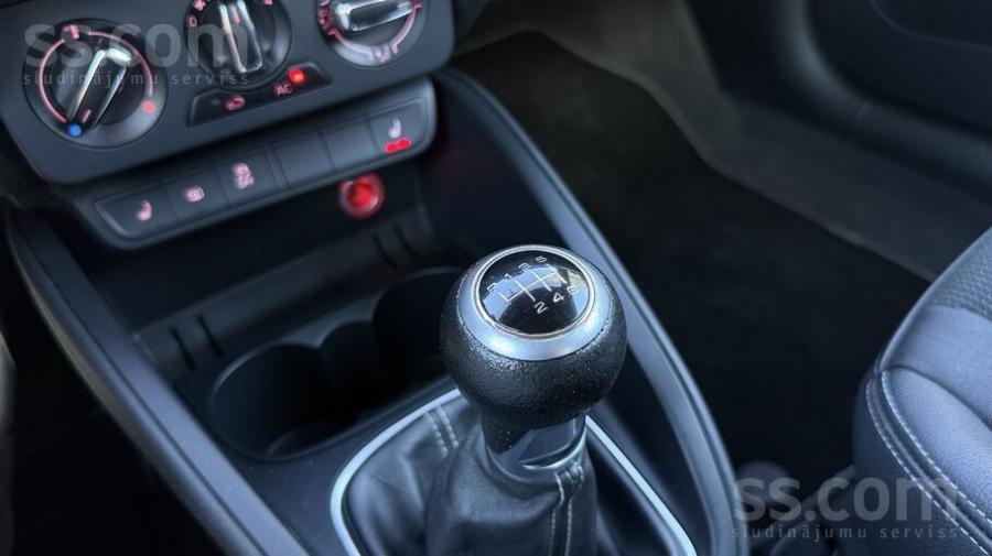 Pelēks Audi A1 2011 Jelgava, ar dzinēja tilpumu 1.40 L un nobraukumu 209 tūkst. km par 5590 €, foto 20 vietnē AUTOMOTO.COM.LV
