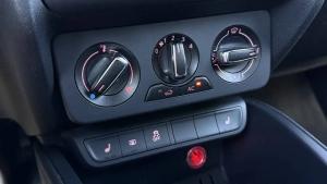 Pelēks Audi A1 2011 Jelgava, ar dzinēja tilpumu 1.40 L un nobraukumu 209 tūkst. km par 5590 €, foto 18 vietnē AUTOMOTO.COM.LV