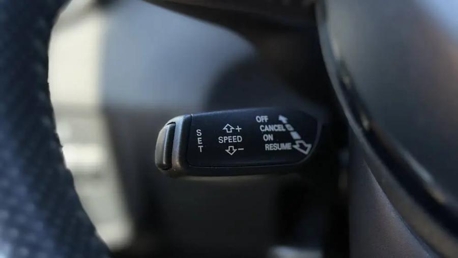 Pelēks Audi A1 2011 Jelgava, ar dzinēja tilpumu 1.40 L un nobraukumu 209 tūkst. km par 5590 €, foto 21 vietnē AUTOMOTO.COM.LV