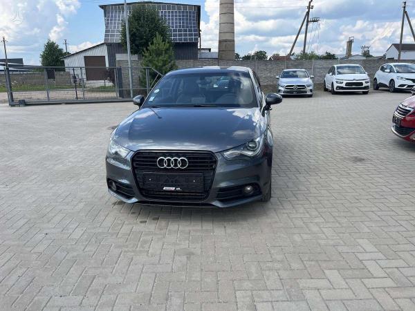 Grey Audi A1 2011 in Taurage, with an engine capacity of 1.60 L and mileage of 273 thousand km for 3100 €, photo 3 on AUTOMOTO.COM.LV