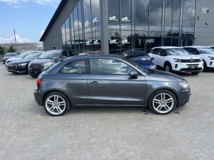 Grey Audi A1 2011 in Taurage, with an engine capacity of 1.60 L and mileage of 273 thousand km for 3100 €, photo 6 on AUTOMOTO.COM.LV