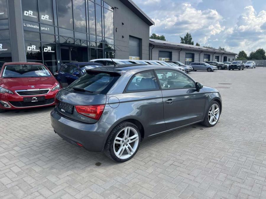 Grey Audi A1 2011 in Taurage, with an engine capacity of 1.60 L and mileage of 273 thousand km for 3100 €, photo 7 on AUTOMOTO.COM.LV