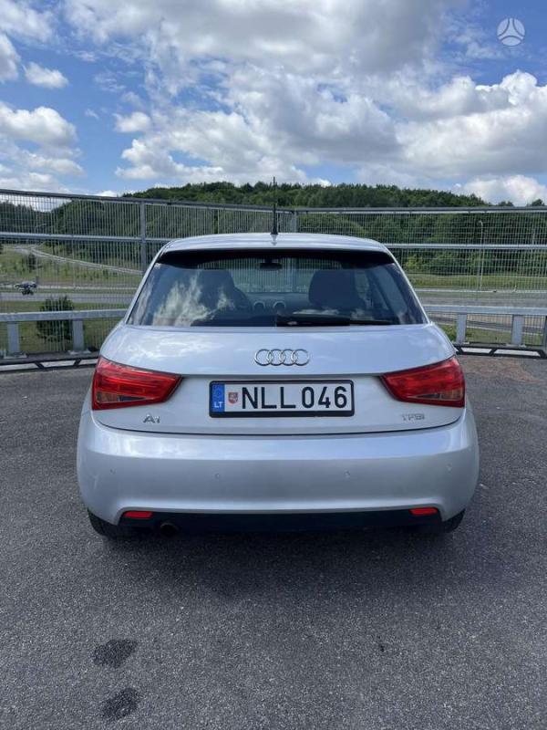 Pelēks Audi A1 2011 Viļņa, ar dzinēja tilpumu 1.20 L un nobraukumu 57 tūkst. km par 5800 €, foto 5 vietnē AUTOMOTO.COM.LV