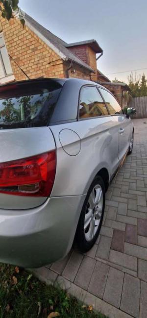 Grey Audi A1 2012 in Siauliai, with an engine capacity of 1.60 L and mileage of 167 thousand km for 5200 €, photo 13 on AUTOMOTO.COM.LV