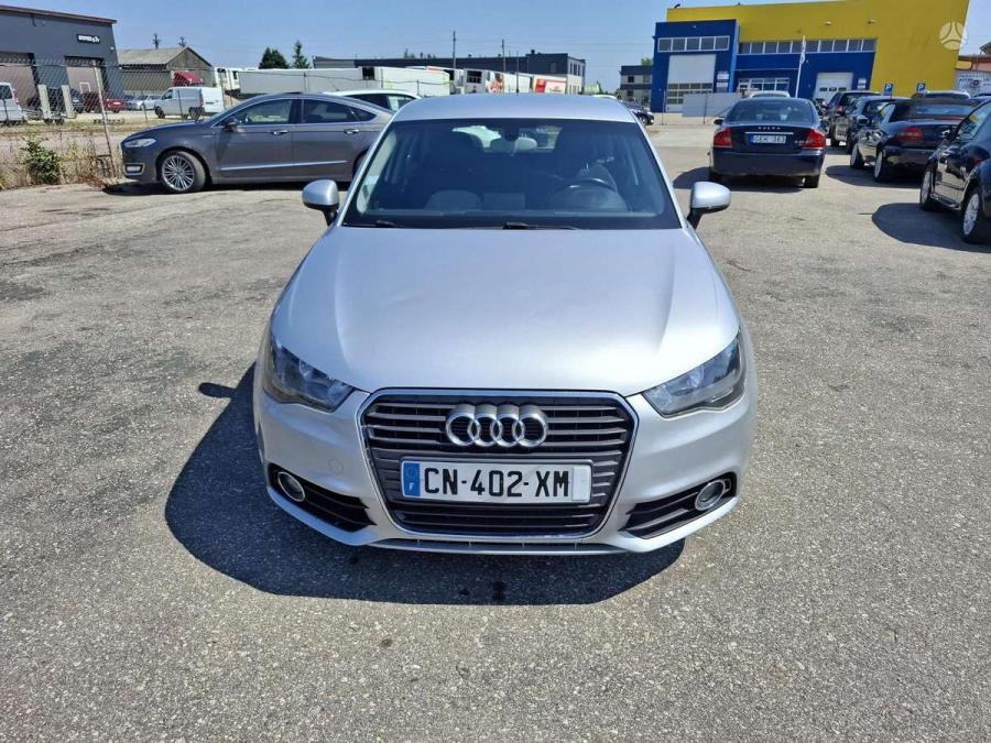 Grey Audi A1 2012 in Plunge, with an engine capacity of 1.60 L and mileage of 177 thousand km for 6400 €, photo 1 on AUTOMOTO.COM.LV