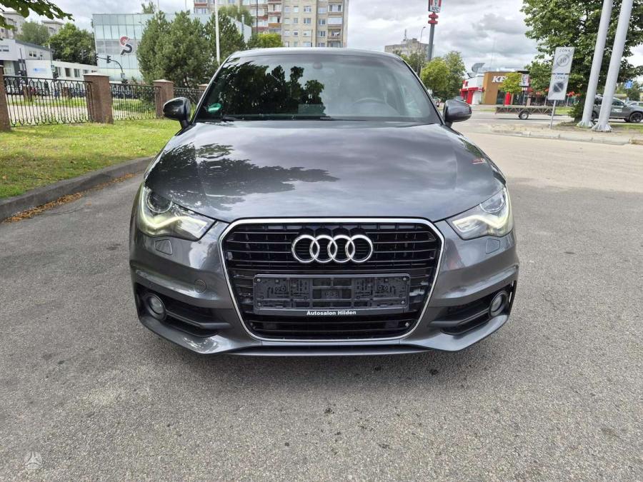 Grey Audi A1 2013 in Kaunas, with an engine capacity of 1.39 L and mileage of 176 thousand km for 7700 €, photo 5 on AUTOMOTO.COM.LV