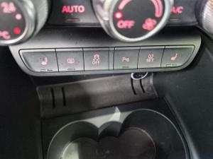 Grey Audi A1 2013 in Kaunas, with an engine capacity of 1.39 L and mileage of 176 thousand km for 7700 €, photo 20 on AUTOMOTO.COM.LV