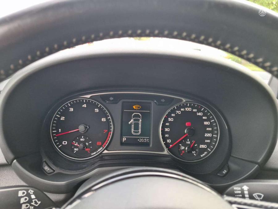 Grey Audi A1 2013 in Kaunas, with an engine capacity of 1.39 L and mileage of 176 thousand km for 7700 €, photo 22 on AUTOMOTO.COM.LV