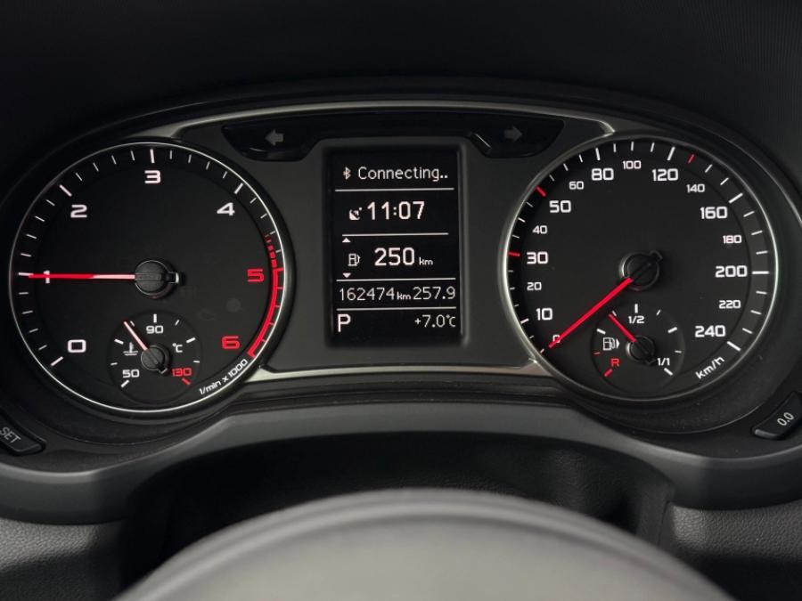 Pelēks Audi A1 2015 Rīga, ar dzinēja tilpumu 1.40 L un nobraukumu 162 tūkst. km par 9980 €, foto 3 vietnē AUTOMOTO.COM.LV