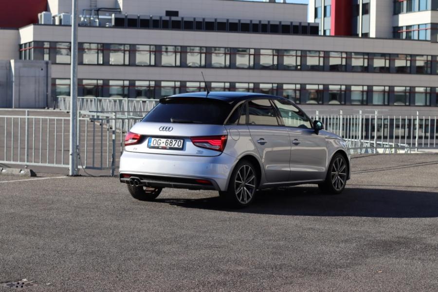 Pelēks Audi A1 2015 Rīga, ar dzinēja tilpumu 1.40 L un nobraukumu 162 tūkst. km par 9980 €, foto 11 vietnē AUTOMOTO.COM.LV