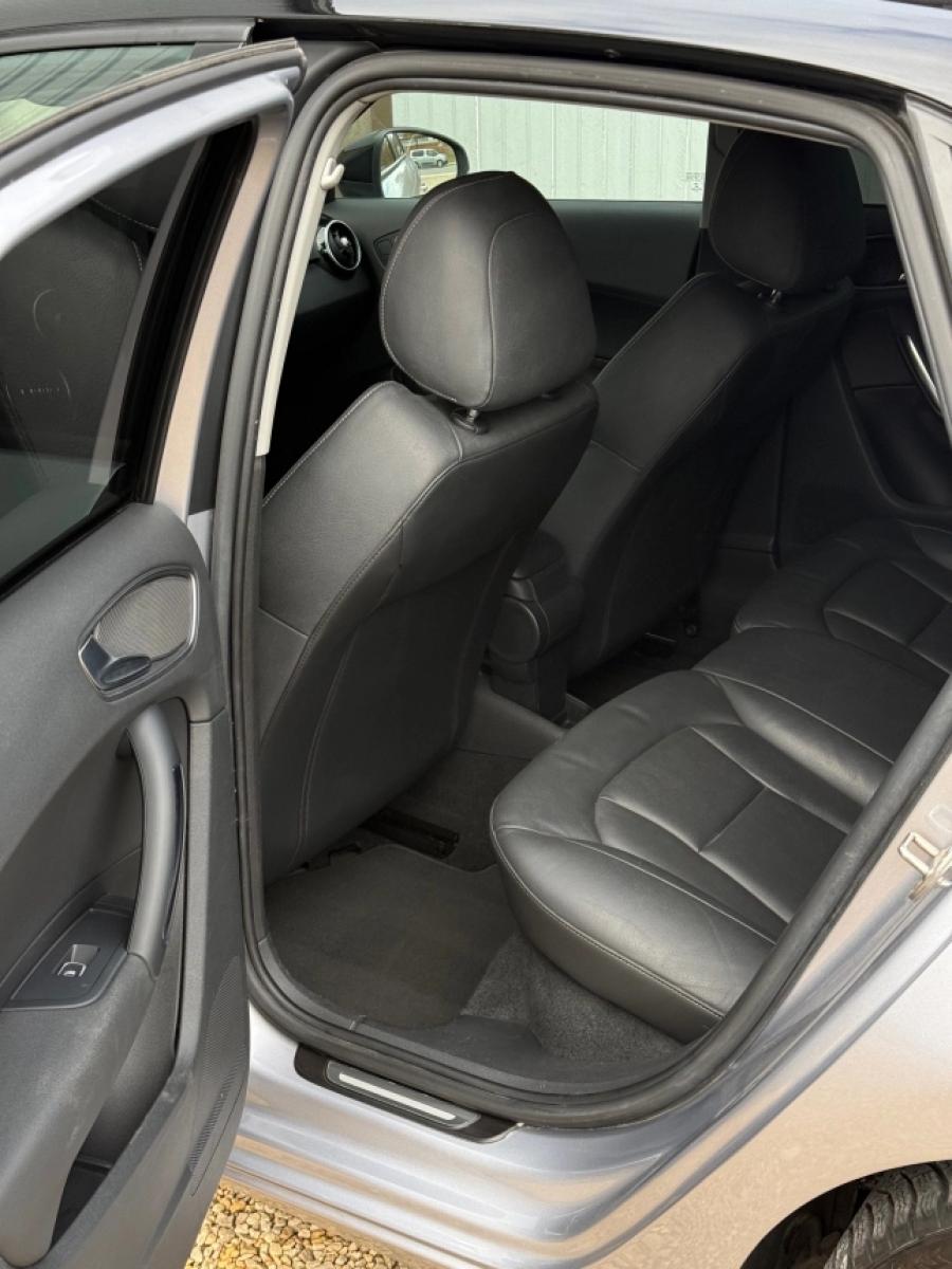Pelēks Audi A1 2015 Rīga, ar dzinēja tilpumu 1.40 L un nobraukumu 162 tūkst. km par 9980 €, foto 16 vietnē AUTOMOTO.COM.LV