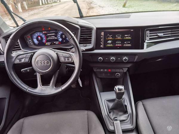 Pelēks Audi A1 2019 Kauņa, ar dzinēja tilpumu 1.00 L un nobraukumu 145 tūkst. km par 5500 €, foto 9 vietnē AUTOMOTO.COM.LV
