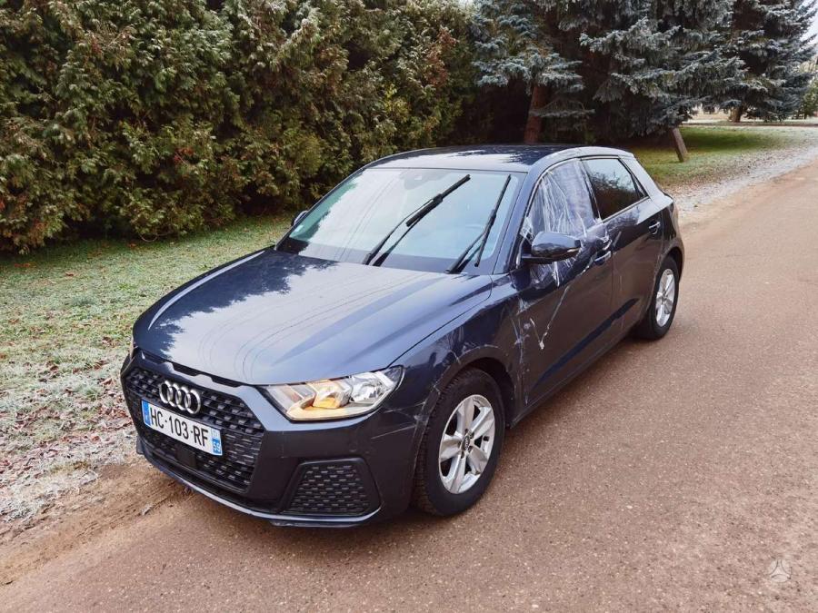Pelēks Audi A1 2019 Kauņa, ar dzinēja tilpumu 1.00 L un nobraukumu 145 tūkst. km par 5500 €, foto 23 vietnē AUTOMOTO.COM.LV