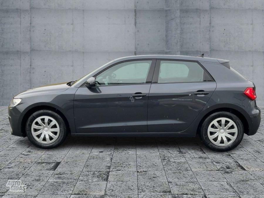 Grey Audi A1 2022 in Kaunas, with an engine capacity of 1.00 L and mileage of 30 thousand km for 22359 €, photo 4 on AUTOMOTO.COM.LV