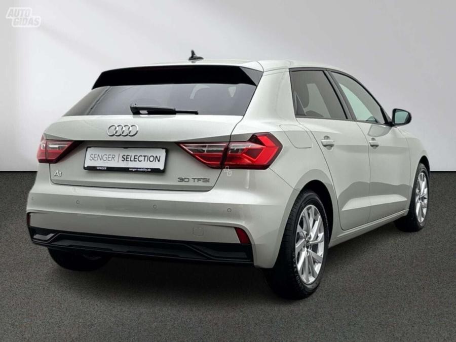 Pelēks Audi A1 2023 Kauņa, ar dzinēja tilpumu 1.00 L un nobraukumu 19 tūkst. km par 25480 €, foto 3 vietnē AUTOMOTO.COM.LV