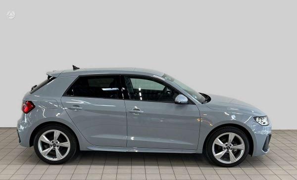 Grey Audi A1 2025 in Kaunas, with an engine capacity of 1.00 L and mileage of 4 thousand km for 22900 €, photo 3 on AUTOMOTO.COM.LV