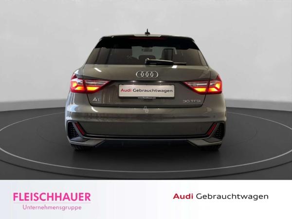 Pelēks Audi A1 2021 Kauņa, ar dzinēja tilpumu 1.00 L un nobraukumu 40 tūkst. km par 22287 €, foto 5 vietnē AUTOMOTO.COM.LV