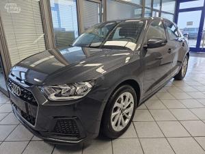 Pelēks Audi A1 2022 Kauņa, ar dzinēja tilpumu 1.00 L un nobraukumu 24 tūkst. km par 23478 €, foto 2 vietnē AUTOMOTO.COM.LV