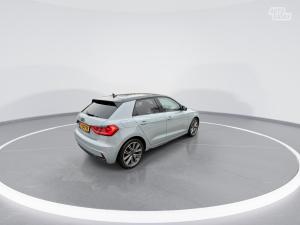Pelēks Audi A1 2023 Kauņa, ar dzinēja tilpumu 1.00 L un nobraukumu 64 tūkst. km par 22909 €, foto 2 vietnē AUTOMOTO.COM.LV