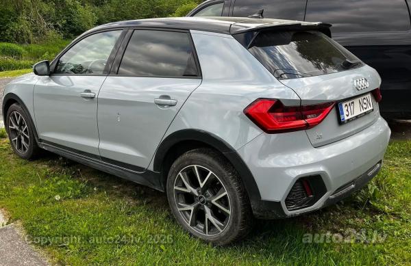 Pelēks Audi A1 2023 Tallina, ar dzinēja tilpumu 1.00 L un nobraukumu 29 tūkst. km par 25700 €, foto 3 vietnē AUTOMOTO.COM.LV
