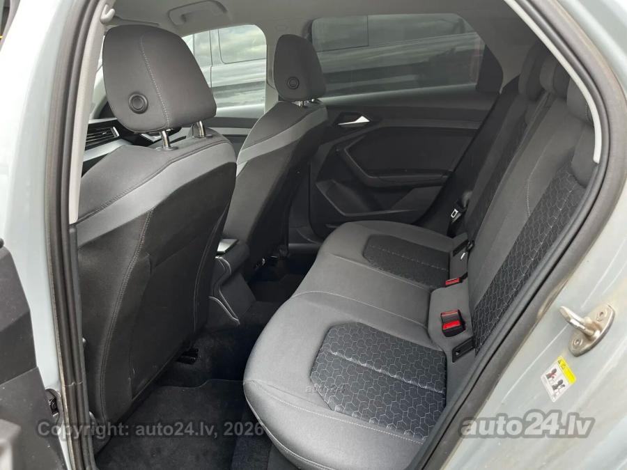 Pelēks Audi A1 2023 Tallina, ar dzinēja tilpumu 1.00 L un nobraukumu 29 tūkst. km par 25700 €, foto 8 vietnē AUTOMOTO.COM.LV