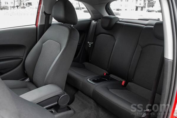 Sarkans Audi A1 2011 Rīga, ar dzinēja tilpumu 1.60 L un nobraukumu 261 tūkst. km par 4990 €, foto 9 vietnē AUTOMOTO.COM.LV