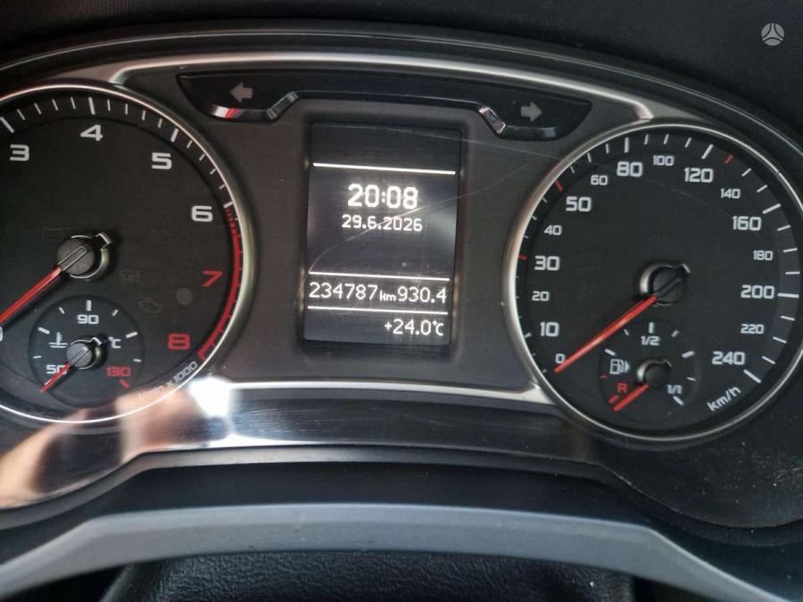 Sarkans Audi A1 2011 Tauragė, ar dzinēja tilpumu 1.40 L un nobraukumu 235 tūkst. km par 3850 €, foto 12 vietnē AUTOMOTO.COM.LV