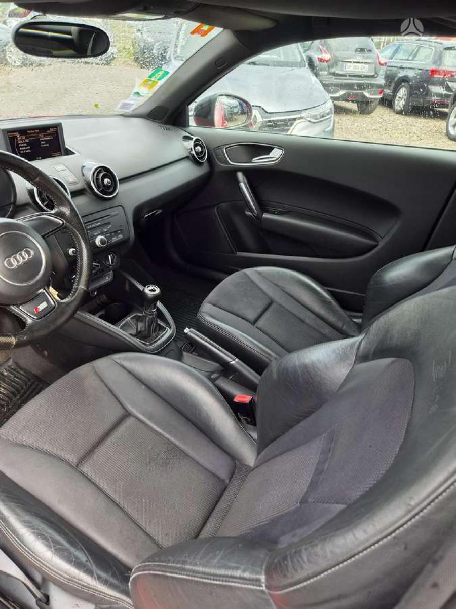 Sarkans Audi A1 2011 Tauragė, ar dzinēja tilpumu 1.40 L un nobraukumu 234 tūkst. km par 3700 €, foto 9 vietnē AUTOMOTO.COM.LV