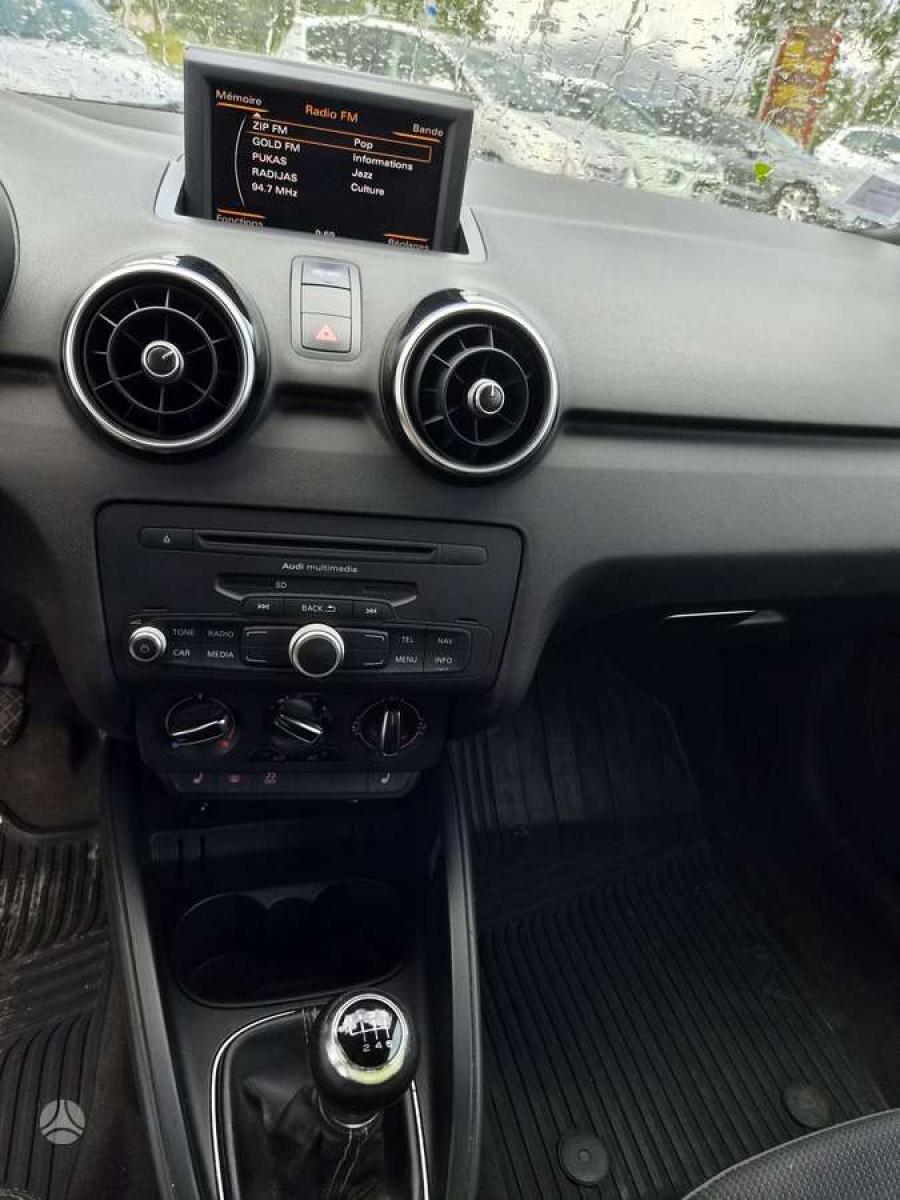 Sarkans Audi A1 2011 Tauragė, ar dzinēja tilpumu 1.40 L un nobraukumu 234 tūkst. km par 3700 €, foto 10 vietnē AUTOMOTO.COM.LV