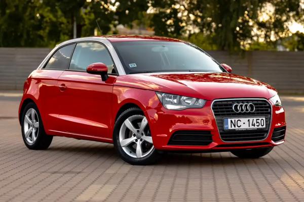 Sarkans Audi A1 2011 Jelgava, ar dzinēja tilpumu 1.60 L un nobraukumu 163 tūkst. km par 5500 €, foto 2 vietnē AUTOMOTO.COM.LV