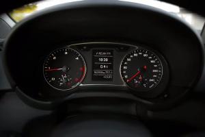 Red Audi A1 2011 in Jelgava, with an engine capacity of 1.60 L and mileage of 163 thousand km for 5500 €, photo 9 on AUTOMOTO.COM.LV