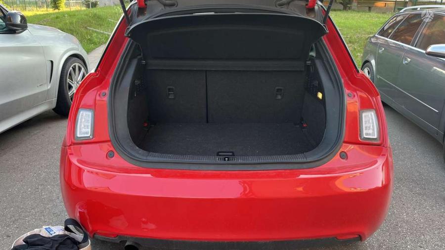 Red Audi A1 2012 in Vilnius, with an engine capacity of 1.20 L and mileage of 204 thousand km for 6900 €, photo 20 on AUTOMOTO.COM.LV