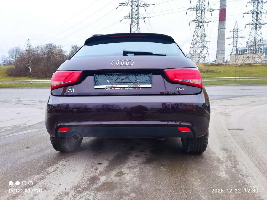Red Audi A1 2013 in Kaunas, with an engine capacity of 1.60 L and mileage of 186 thousand km for 7500 €, photo 5 on AUTOMOTO.COM.LV