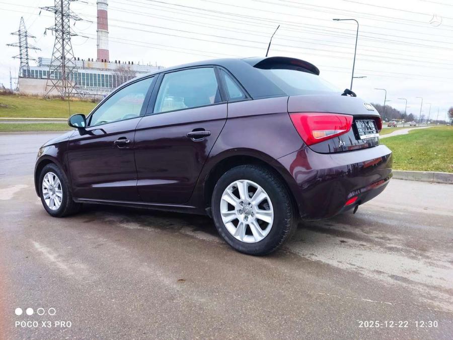Red Audi A1 2013 in Kaunas, with an engine capacity of 1.60 L and mileage of 186 thousand km for 7500 €, photo 6 on AUTOMOTO.COM.LV