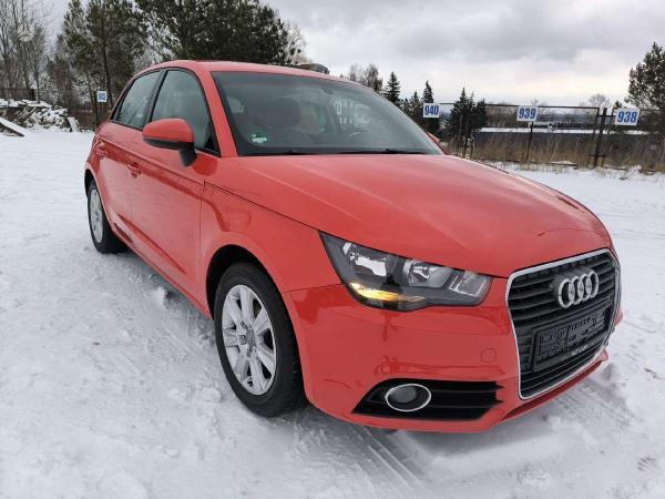 Red Audi A1 2013 in Alytus, with an engine capacity of 1.20 L and mileage of 163 thousand km for 5400 €, photo 4 on AUTOMOTO.COM.LV