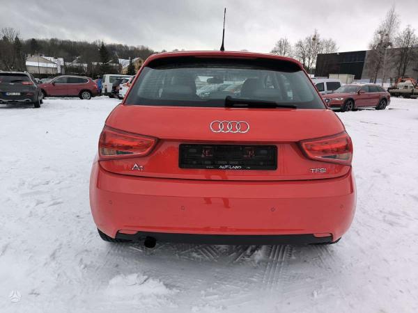 Red Audi A1 2013 in Alytus, with an engine capacity of 1.20 L and mileage of 163 thousand km for 5400 €, photo 10 on AUTOMOTO.COM.LV