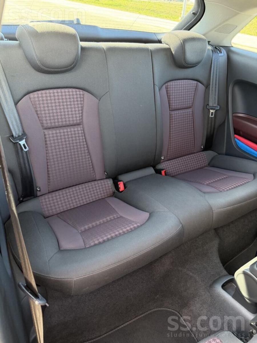 Sarkans Audi A1 2013 Rīga, ar dzinēja tilpumu 1.60 L un nobraukumu 213 tūkst. km par 5900 €, foto 7 vietnē AUTOMOTO.COM.LV