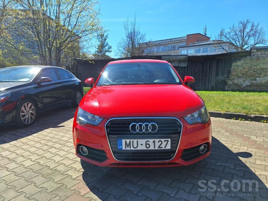Red Audi A1 2014 in Riga, with an engine capacity of 1.60 L and mileage of 216 thousand km for 4599 €, photo 4 on AUTOMOTO.COM.LV