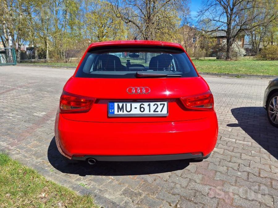 Red Audi A1 2014 in Riga, with an engine capacity of 1.60 L and mileage of 216 thousand km for 4599 €, photo 5 on AUTOMOTO.COM.LV
