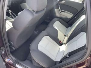 Red Audi A1 2014 in Taurage, with an engine capacity of 1.60 L and mileage of 288 thousand km for 6700 €, photo 7 on AUTOMOTO.COM.LV