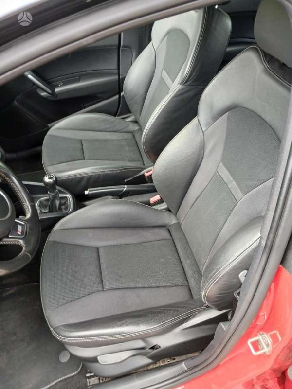 Red Audi A1 2016 in Utena, with an engine capacity of 1.42 L and mileage of 207 thousand km for 6200 €, photo 2 on AUTOMOTO.COM.LV