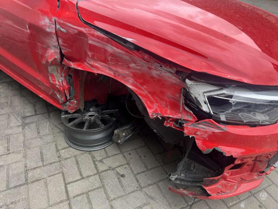 Red Audi A1 2019 in Sakiai, with an engine capacity of 1.00 L and mileage of 71 thousand km for 4999 €, photo 6 on AUTOMOTO.COM.LV