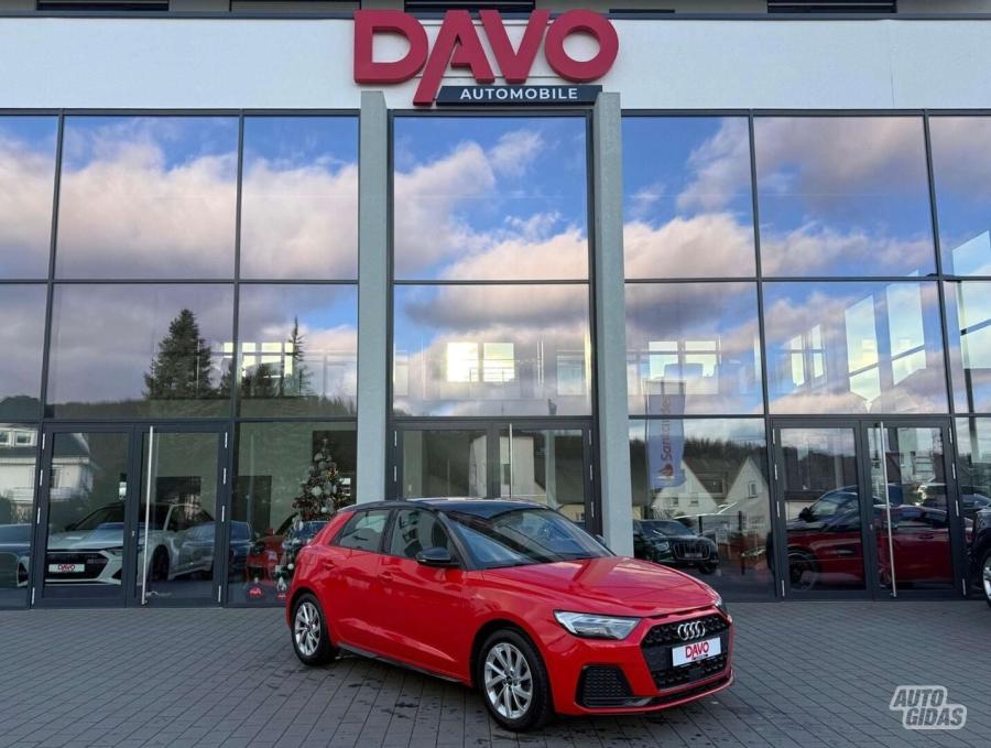 Red Audi A1 2023 in Kaunas, with an engine capacity of 1.00 L and mileage of 35 thousand km for 22736 €, photo 1 on AUTOMOTO.COM.LV