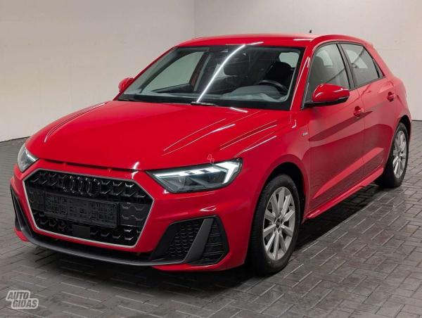 Sarkans Audi A1 2022 Kauņa, ar dzinēja tilpumu 1.00 L un nobraukumu 69 tūkst. km par 23409 €, foto 1 vietnē AUTOMOTO.COM.LV