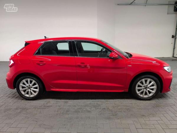 Sarkans Audi A1 2022 Kauņa, ar dzinēja tilpumu 1.00 L un nobraukumu 69 tūkst. km par 23409 €, foto 5 vietnē AUTOMOTO.COM.LV
