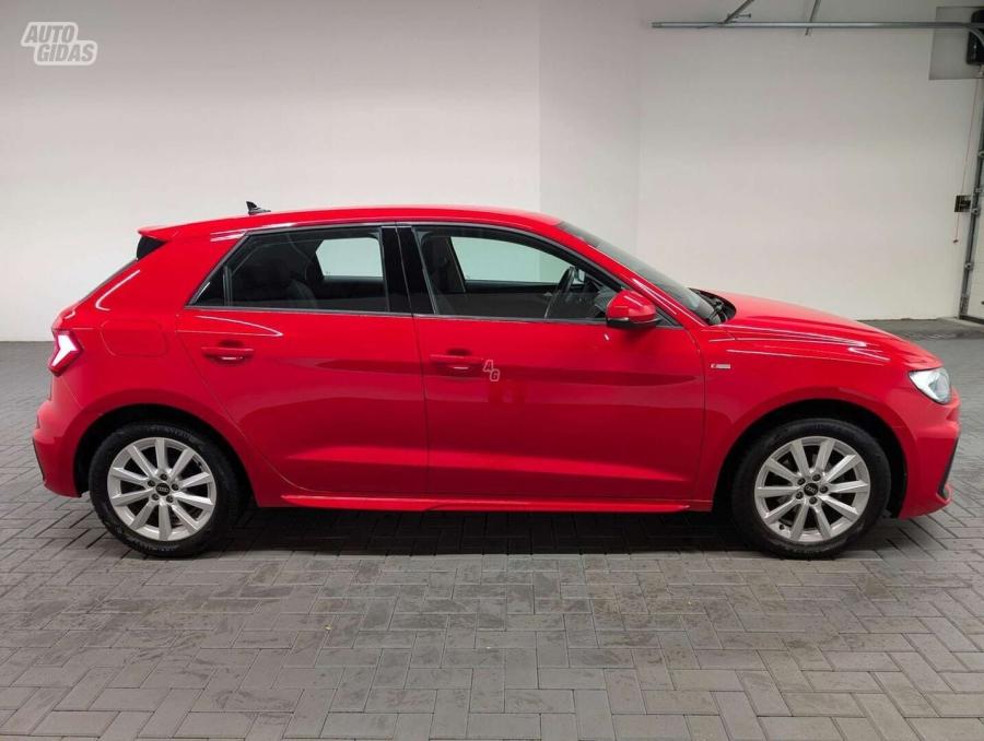 Red Audi A1 2022 in Kaunas, with an engine capacity of 1.00 L and mileage of 69 thousand km for 23409 €, photo 5 on AUTOMOTO.COM.LV