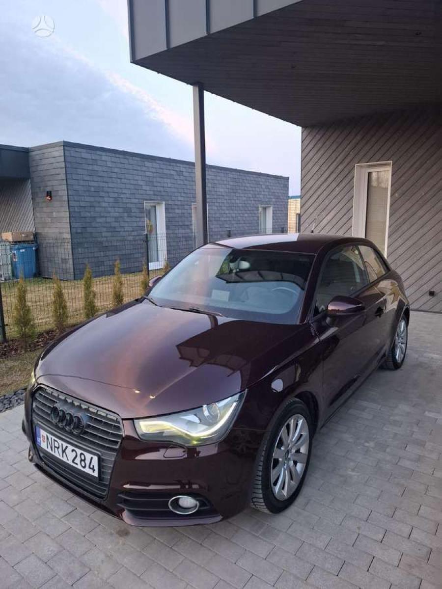 Violet Audi A1 2010 in Kaunas, with an engine capacity of 1.60 L and mileage of 304 thousand km for 3900 €, photo 3 on AUTOMOTO.COM.LV