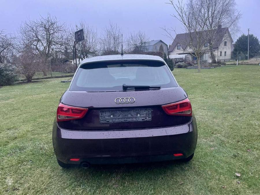 Violets Audi A1 2012 Kauņa, ar dzinēja tilpumu 1.20 L un nobraukumu 152 tūkst. km par 6500 €, foto 4 vietnē AUTOMOTO.COM.LV